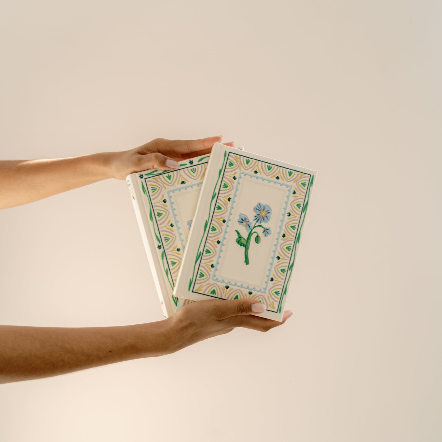 Hosanna Revival Notebook: Lisbon Theme | Hosanna Revival